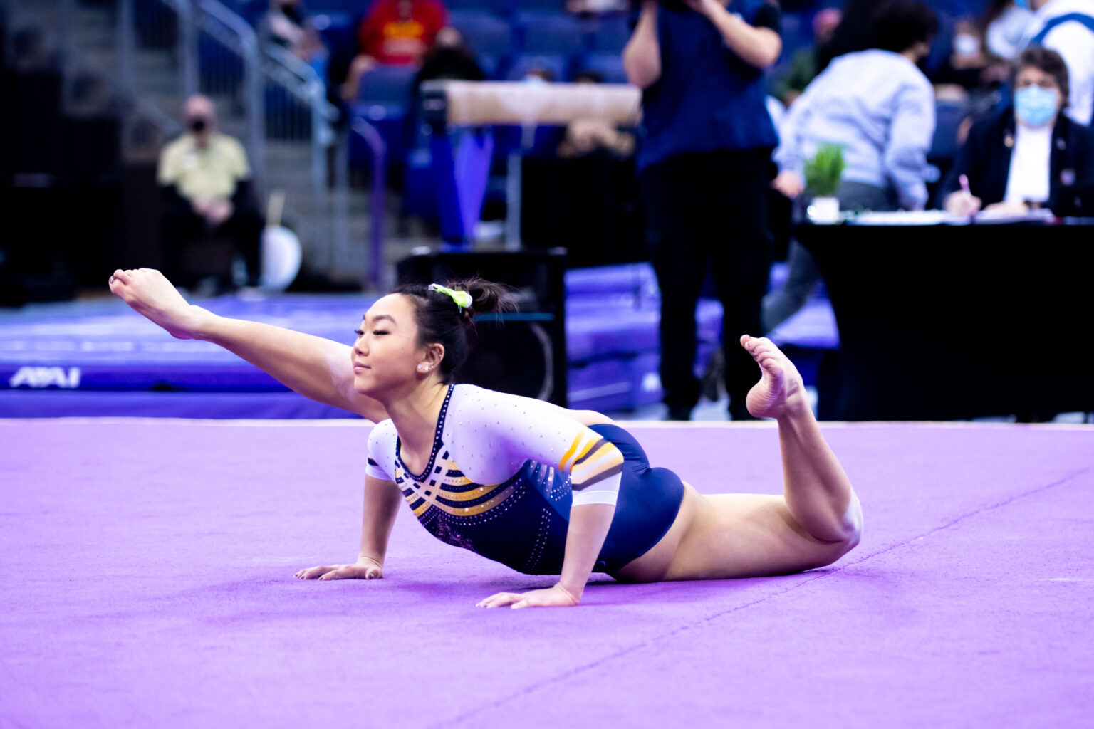 PHOTO ESSAY: No. 11 California at No. 38 Washington - College Gym News